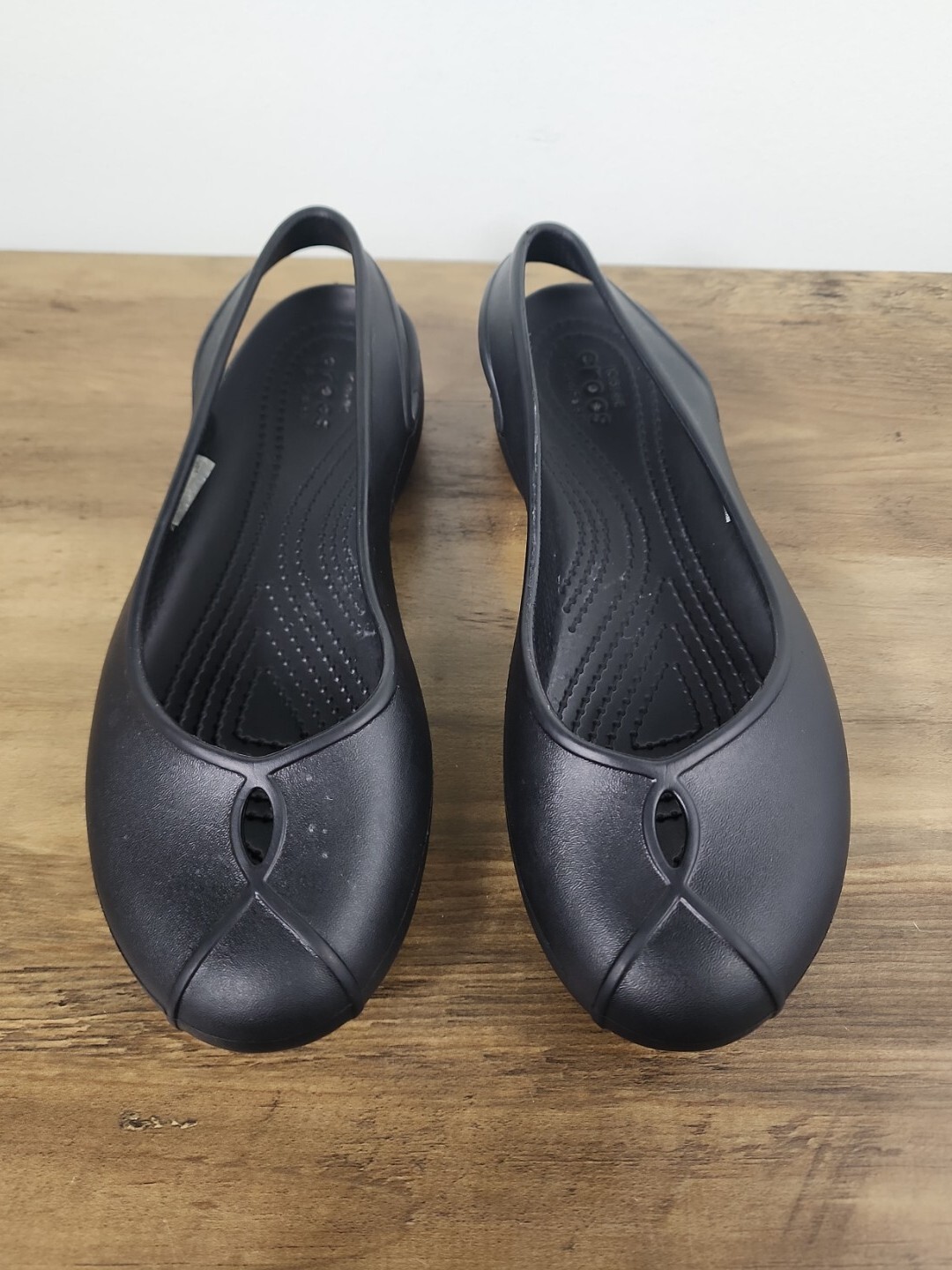 Crocs Olivia Black Closed Toe Cutout Slingback Lightw… - Gem