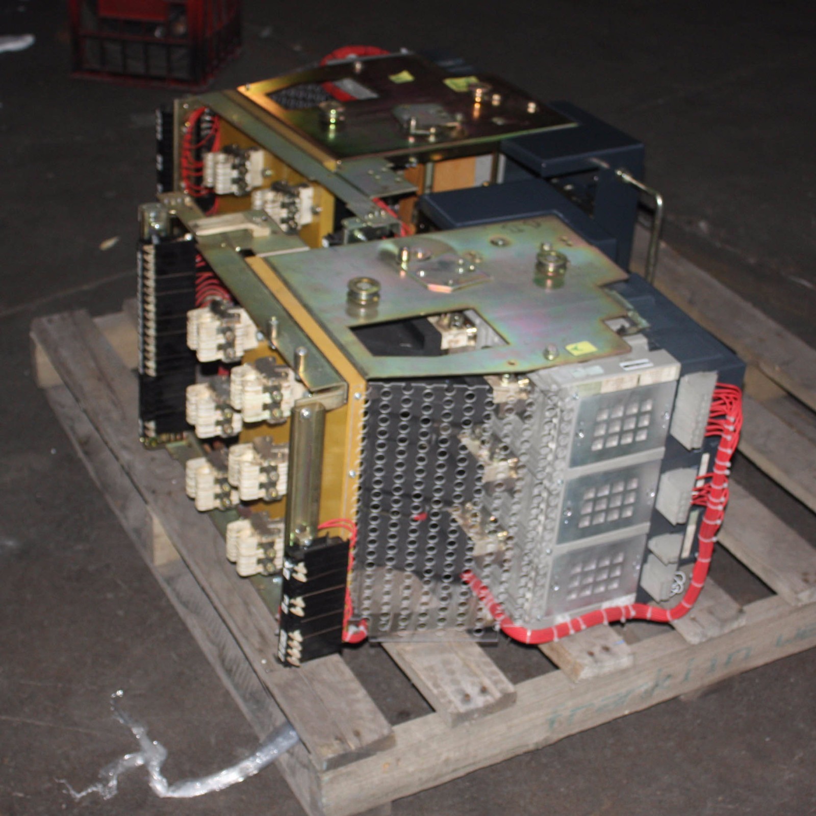 Nilsen Air Circuit Breaker 1600A NAB1 1600 RETRO 12kV ACB MASTERPACT ...