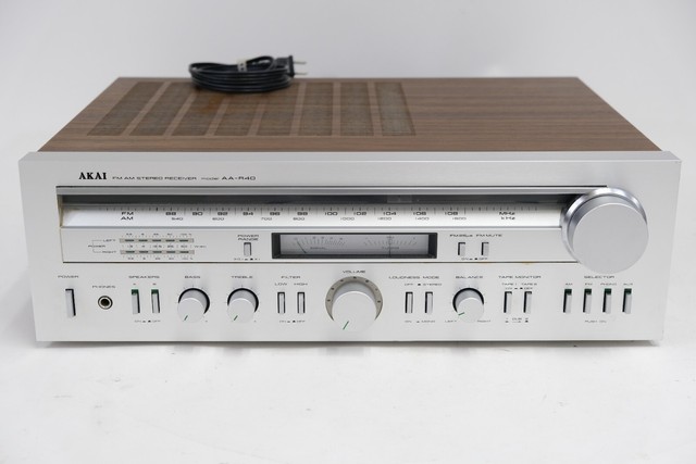 Vintage 1979 Akai Aa-r40 Stereo A/v Receiver 50wpc 5.1 Two Channel 50 ...