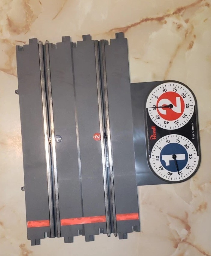 1965 Vtg REVELL Monza Banked Raceway 1/24th Scale Grand Prix Slot Car ...