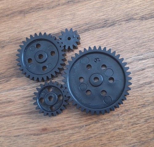 4 Plastic Spur Gears Toys Hobby Educational Lot Of 5/20 Pieces ...