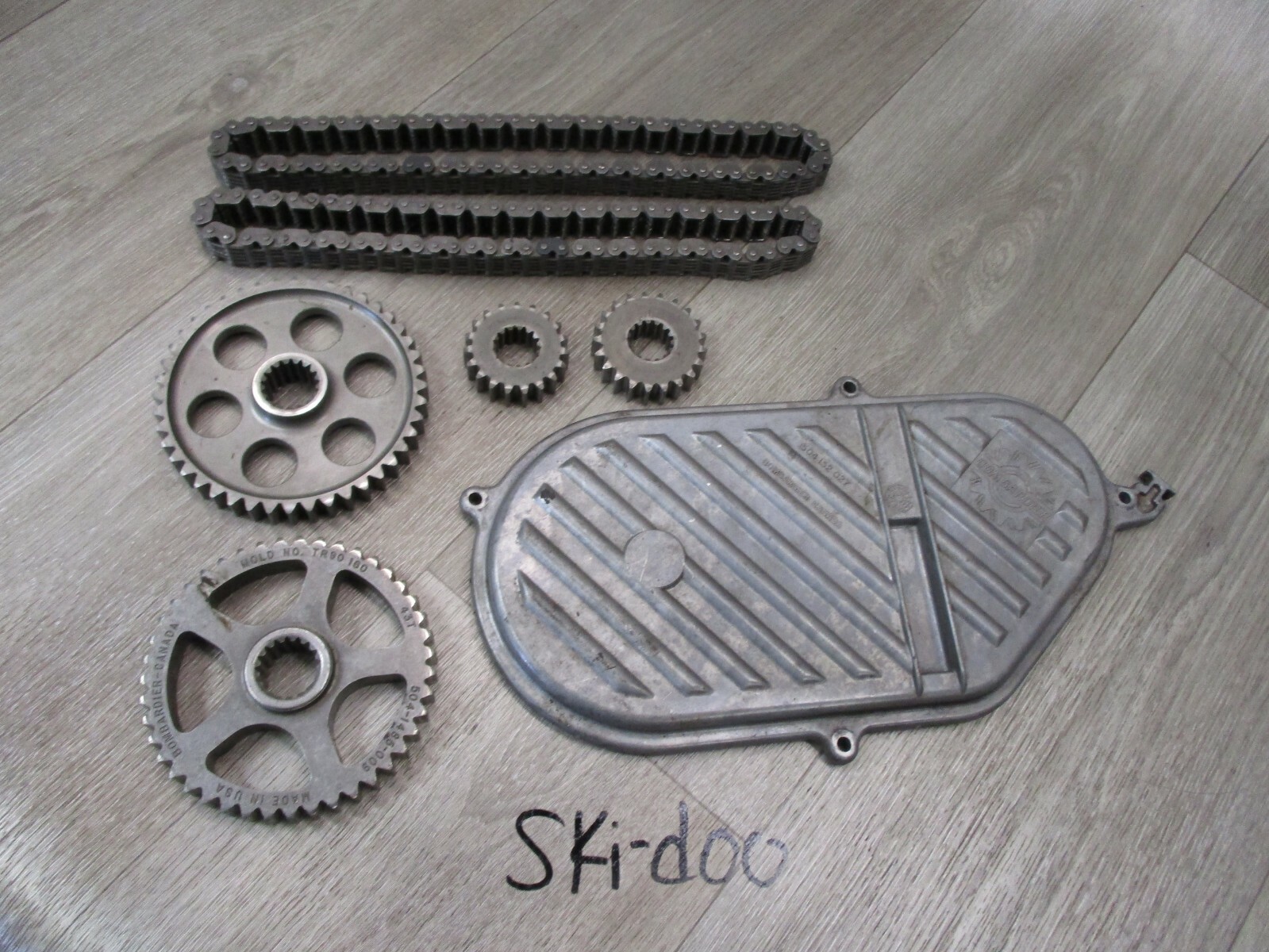 SKIDOO MISC ROTAX SNOWMOBILE ENGINE MOTOR CHAINCASE CHAIN CASE GEARS ...