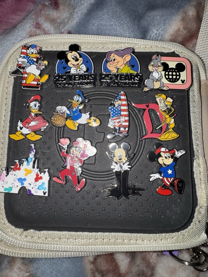 31 Authentic Disney Pin Bundle for Trading Collection Disney Pins | eBay