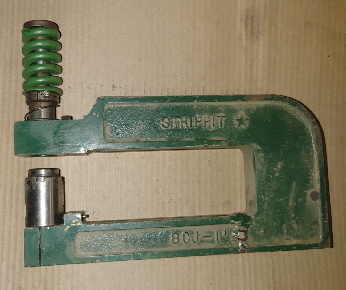 Strippit 8CJ-1 1/2" punch Frame complete w/ punch and die. Has weld ...