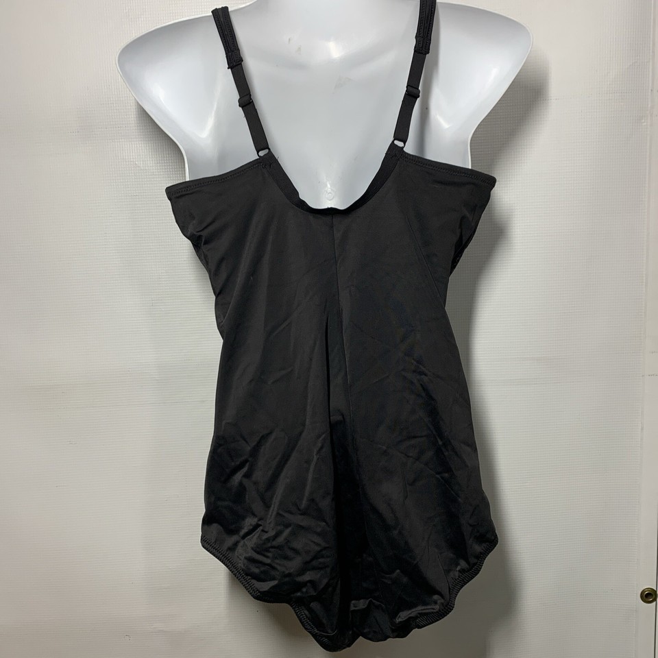 Bali Body Shaper Cool Comfort Built-in Underwire Bra Built-in Minimizer ...