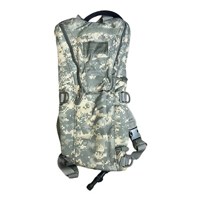 CamelBak Maximum Gear Digital Camo 2L Hydration Pack Backpack 70oz ...