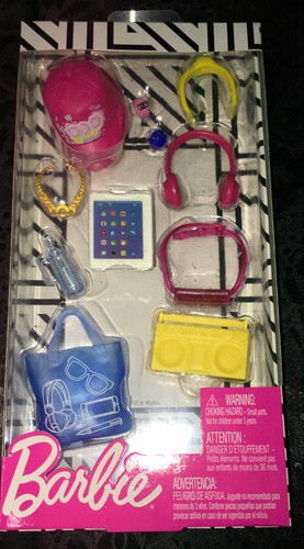 BARBIE ASSORTED ACCESSORY SET~ PINK HAT, HEADPHONES ETC ~ NEW IN ...