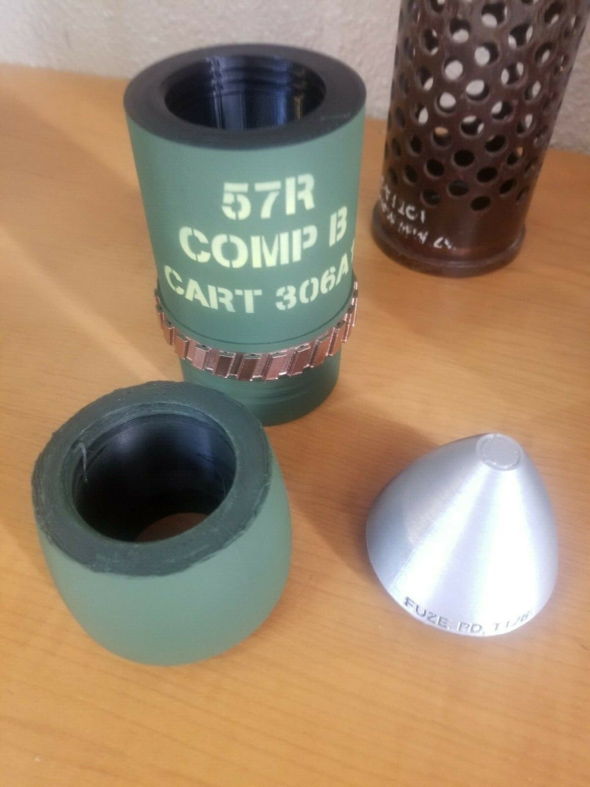 3D Printed 57R Recoilless Rifle Replica - M306A1 COMP-B or M307A1 HEAT ...