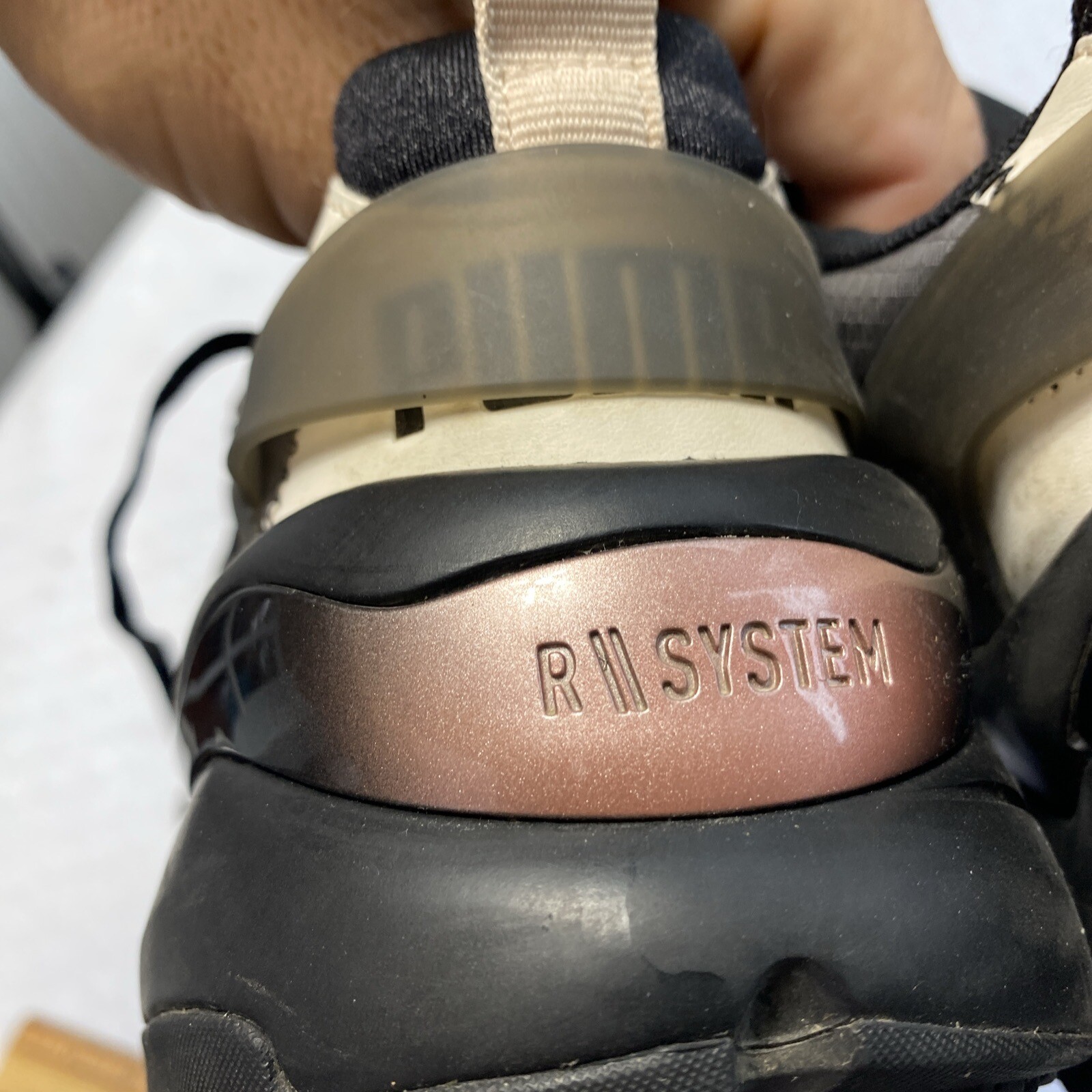 womens Puma R \ System sneakers US WMS 8 EU 38.5 - Gem