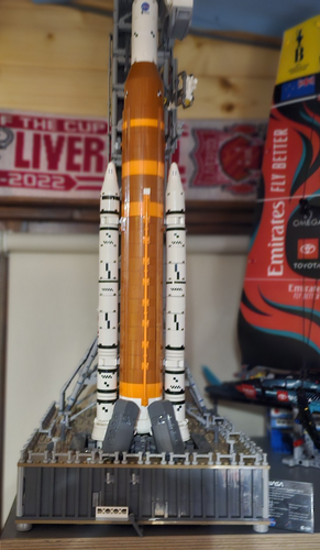 LEGO Icons: Nasa Artemis Space Launch System (10341) 5702017589954 ...