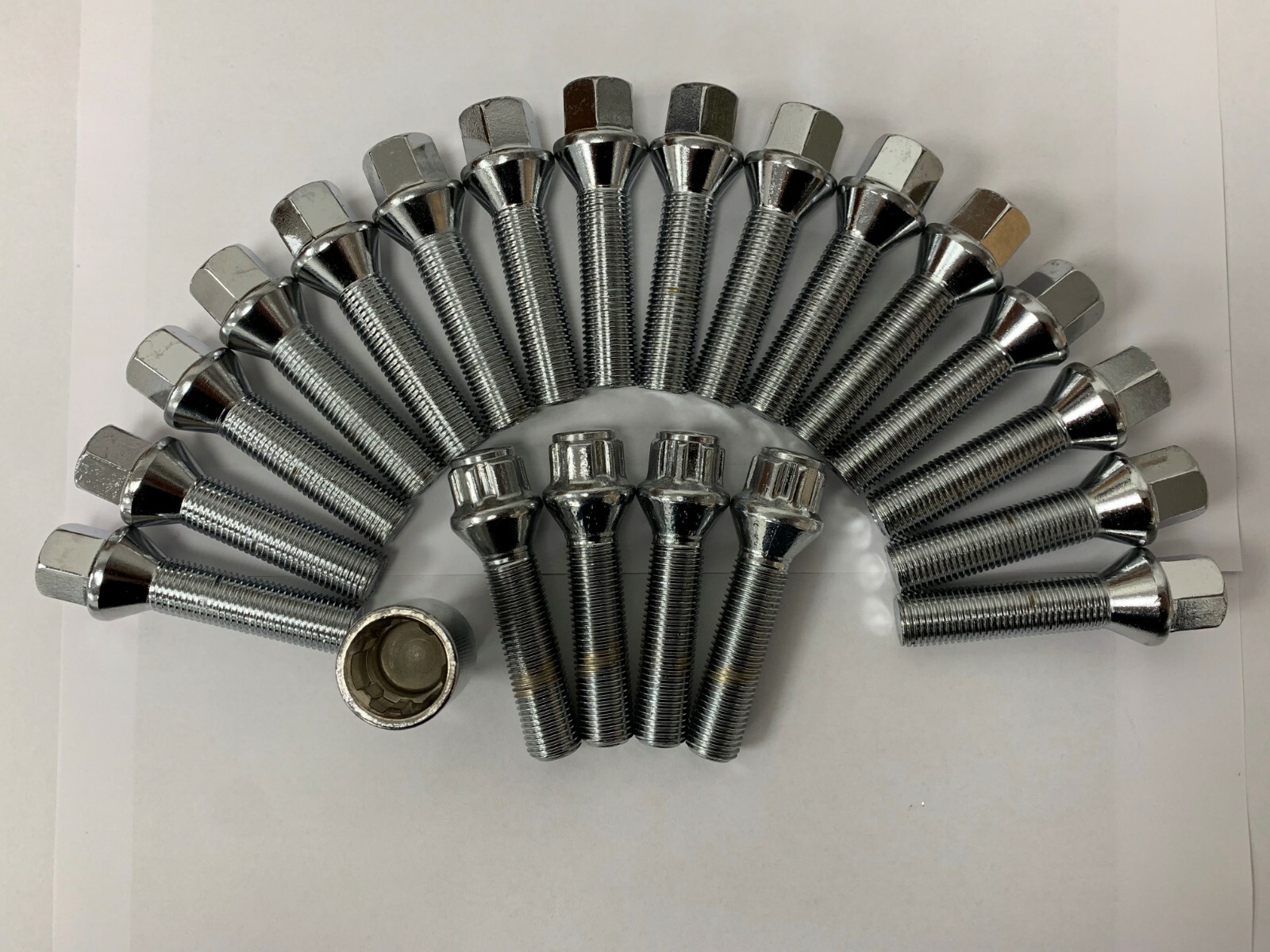 ALLOY WHEEL BOLTS + LOCKS CHROME M14X1.5 60° 48mm LONG FITS AUDI TT ...