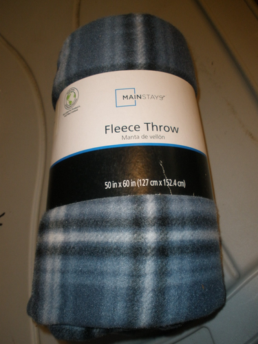 NEW Mainstays Fleece Throw 50"x60" Blue & White Plaid (SU157) | eBay