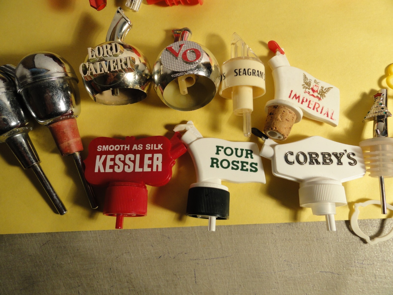 VINTAGE Lot 20 Pourer Spout Stoppers Whiskey Liquor Bottle Toppers 8 ...