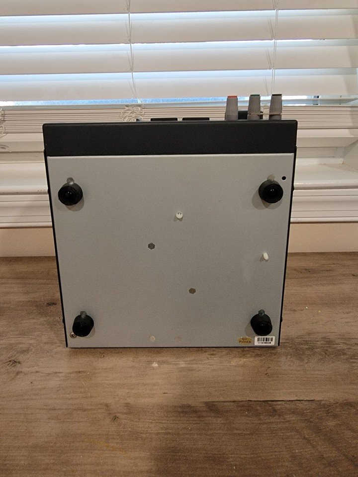 BK Precision 1697 - Programmable DC Power Supply, 40V/5A/200W | eBay