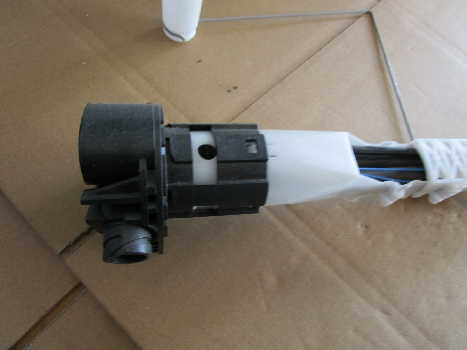 Scania 4 Serie Mercedes Actros LKW Tankgeber Sensor Kraftstoffstand NEU ...