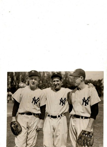 1948 TYPE 1 PHOTO NEW YORK YANKEES MANAGER BUCKY HARRIS RED EMBREE ...
