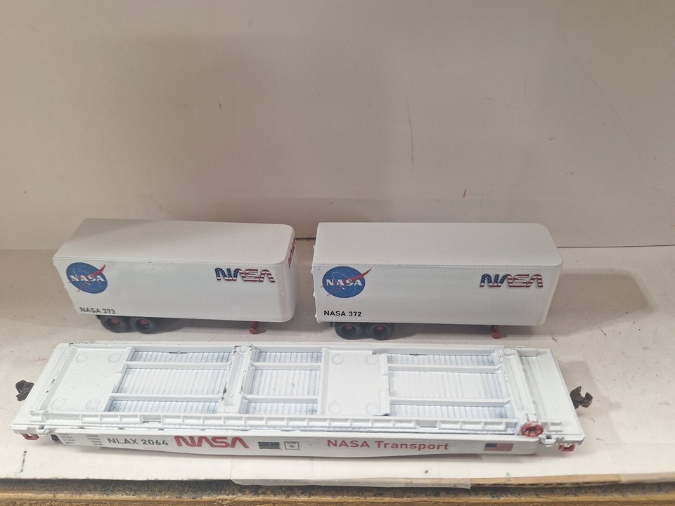 AHM 50FT HO CUSTOM NASA FLAT CAR AND TWIN NASA TRAILERS | eBay