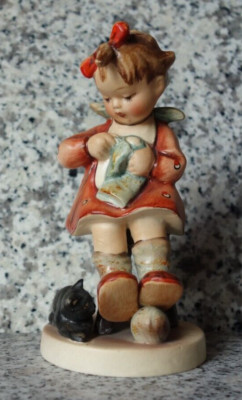 Hummel figurine Hum 133 "Mother's Helper" TMK 1 era * RARE reversed ...