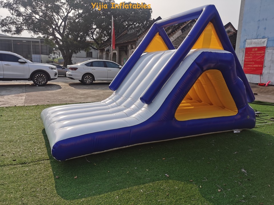 Inflatable Floating Water Trampoline Park Climbing and Slide Water Park ...
