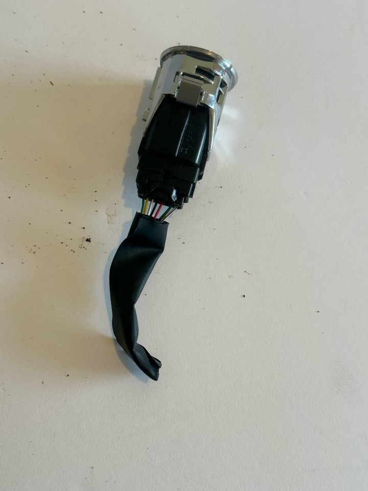 2004-09 TOYOTA PRIUS OEM PUSH BUTTON KEYLESS START W/ PIGTAIL ID 15A710 ...