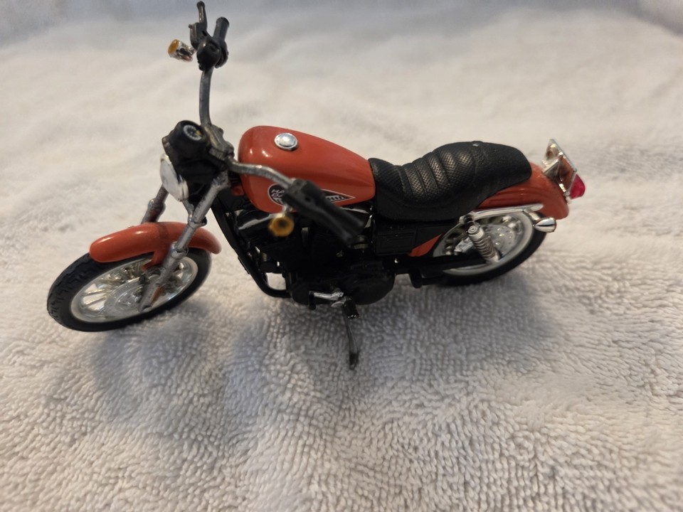 MAISTO HARLEY DAVIDSON FXSTD SOFTAIL DEUCE MOTORCYCLE 1:18 SCALE | eBay
