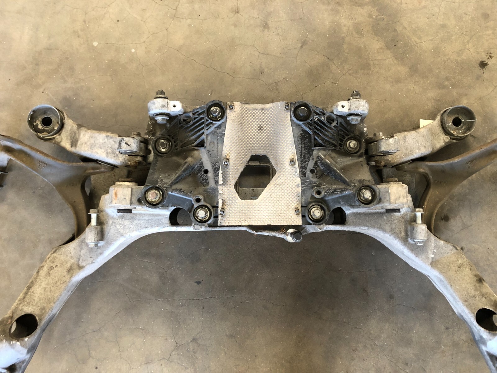 04-07 VOLVO S60R V70R AWD REAR SUBFRAME CROSSMEMBER K FRAME OEM LOT3199 ...