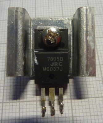 7805D JRC M0037J Spannungsregler mit Kühlkörper | eBay.de