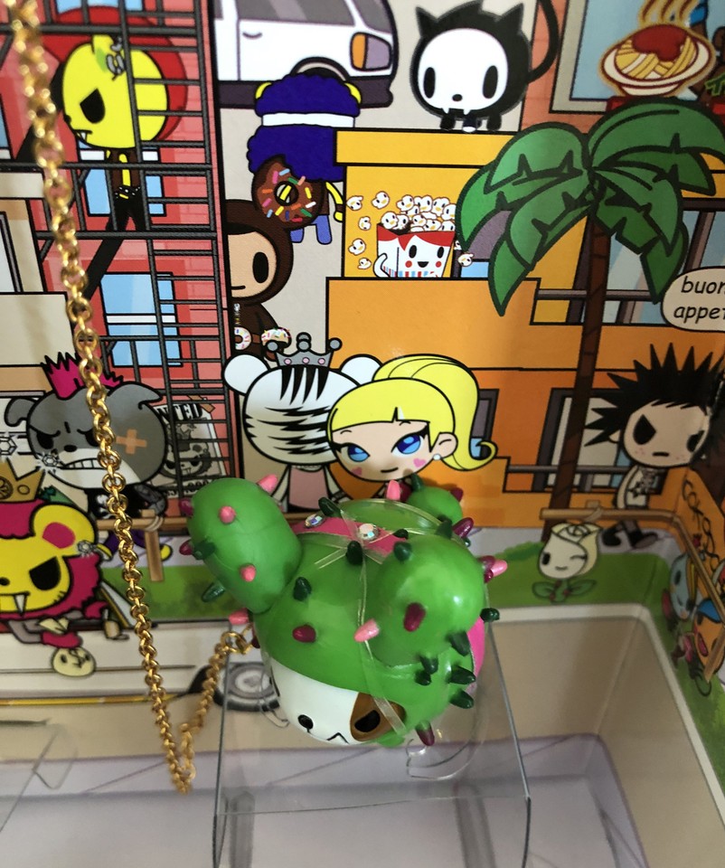 Simone Legno Tokidoki Tattoo Barbie Doll with Bracelet, Bastardino ...