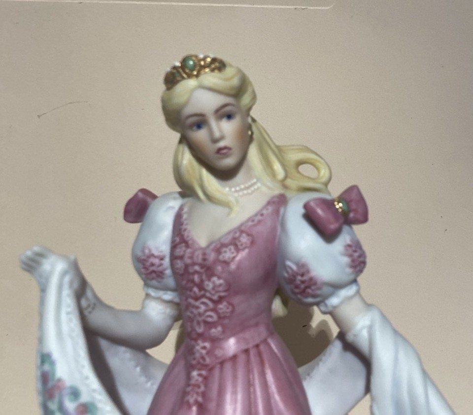 Lenox Disney Cinderella Figurine The Legendary Princess 1988 Porcelain ...
