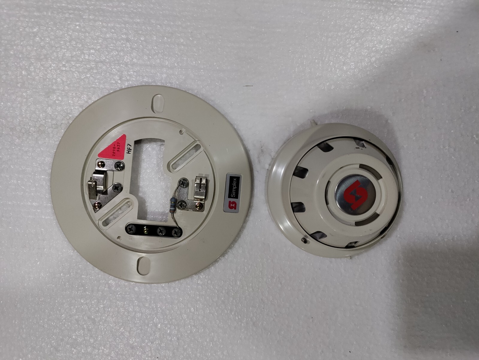 Simplex 2098-9544 Ionization Fire Alarm Smoke Detector Head for sale ...