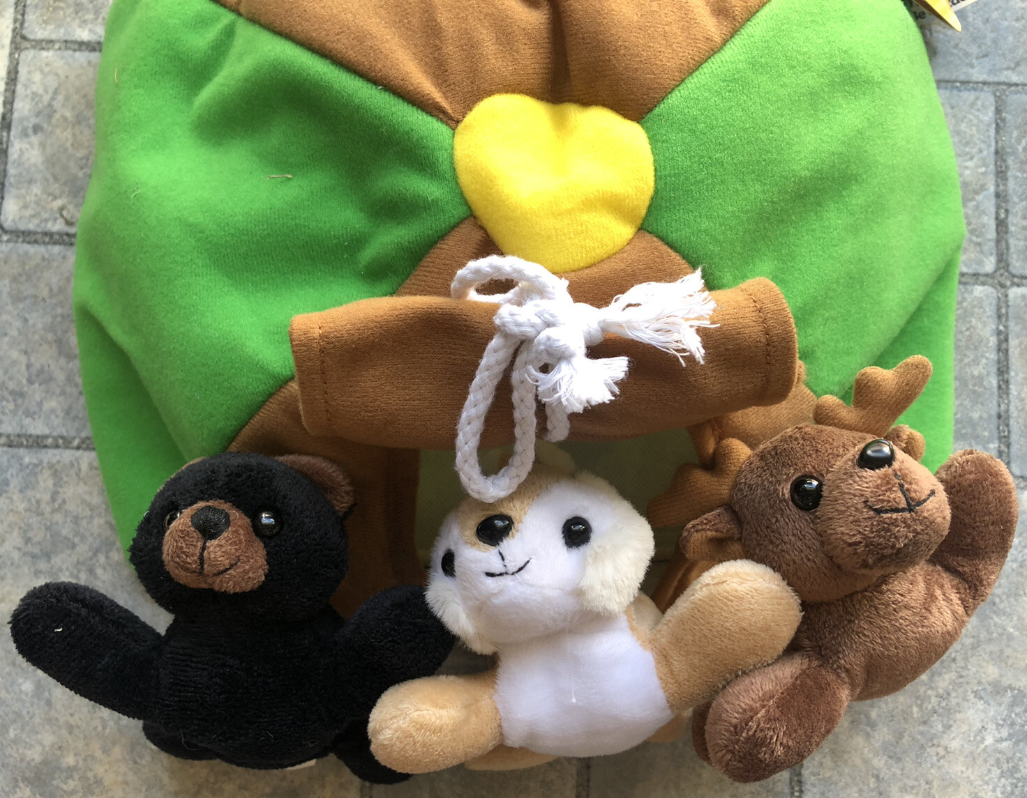 Wilcor Be Outdoors Wildlife Critters Tent Play Set Moose Bear Squirrel ...