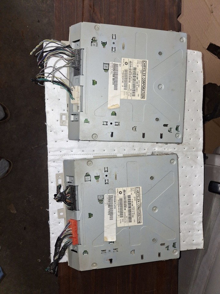 08-13 Grand Caravan Town Country Routan Overhead Display LCD Screens ...