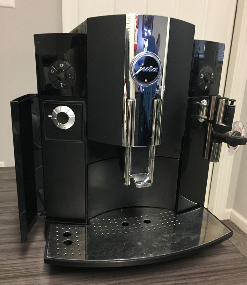 JURA Impressa C9 One Touch Espresso Machine - FOR PARTS ONLY! Reduced ...