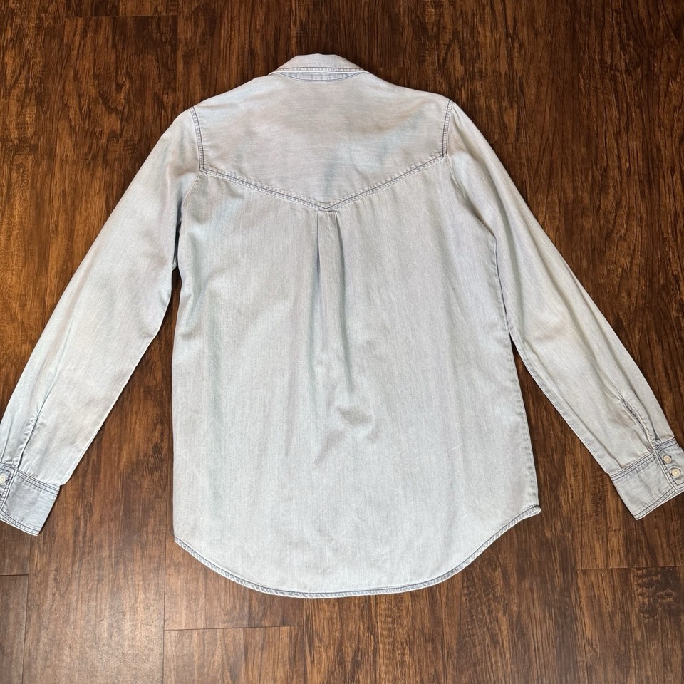 Express Light Wash Denim Button-up Shirt Chest Pockets Womens Size ...