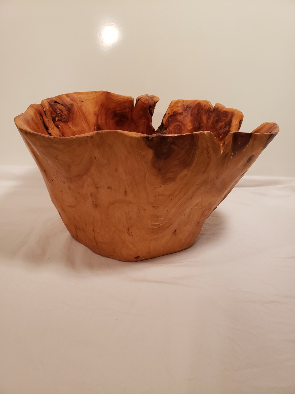 Large Real Wood Tree Stump Bowl, Knotty Wood, Soft Wood, 9 1/2" Tall ...