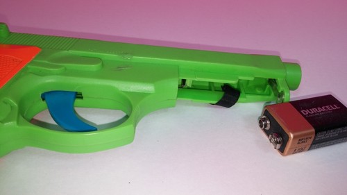 Entertech LJN Vintage 1987 Neon Green Hand Gun Water Pistol - Rare ...