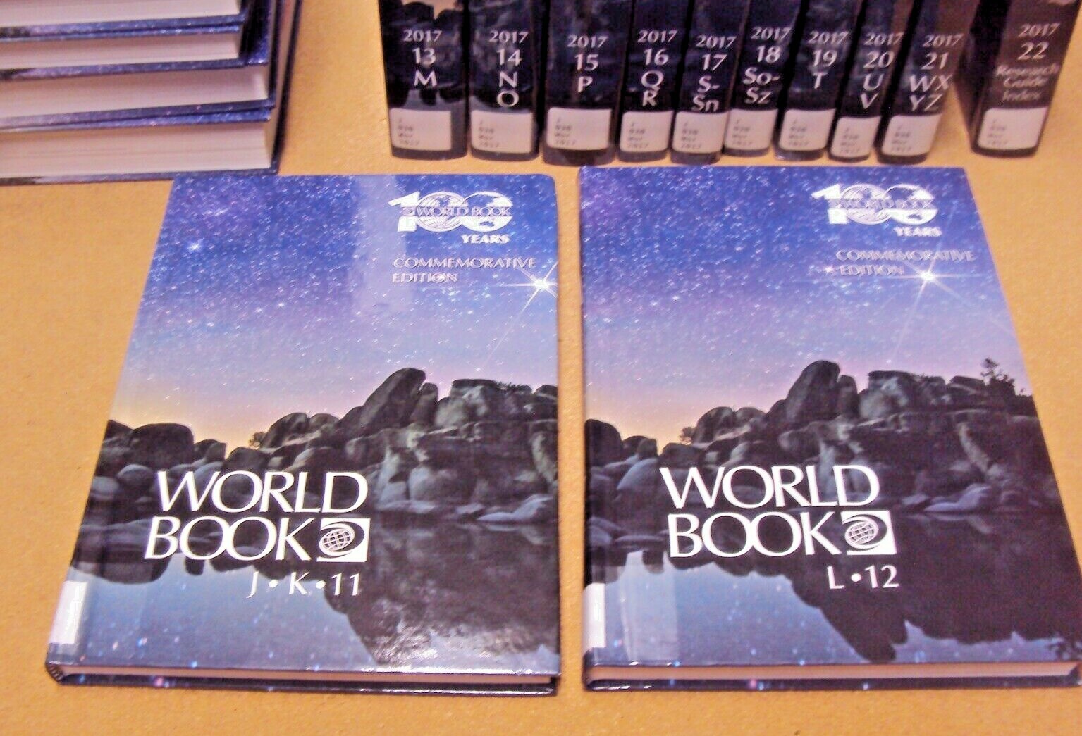 Lot 22 World Book Encyclopedia 2017 Complete Set (Vol 22) Ex-library | eBay