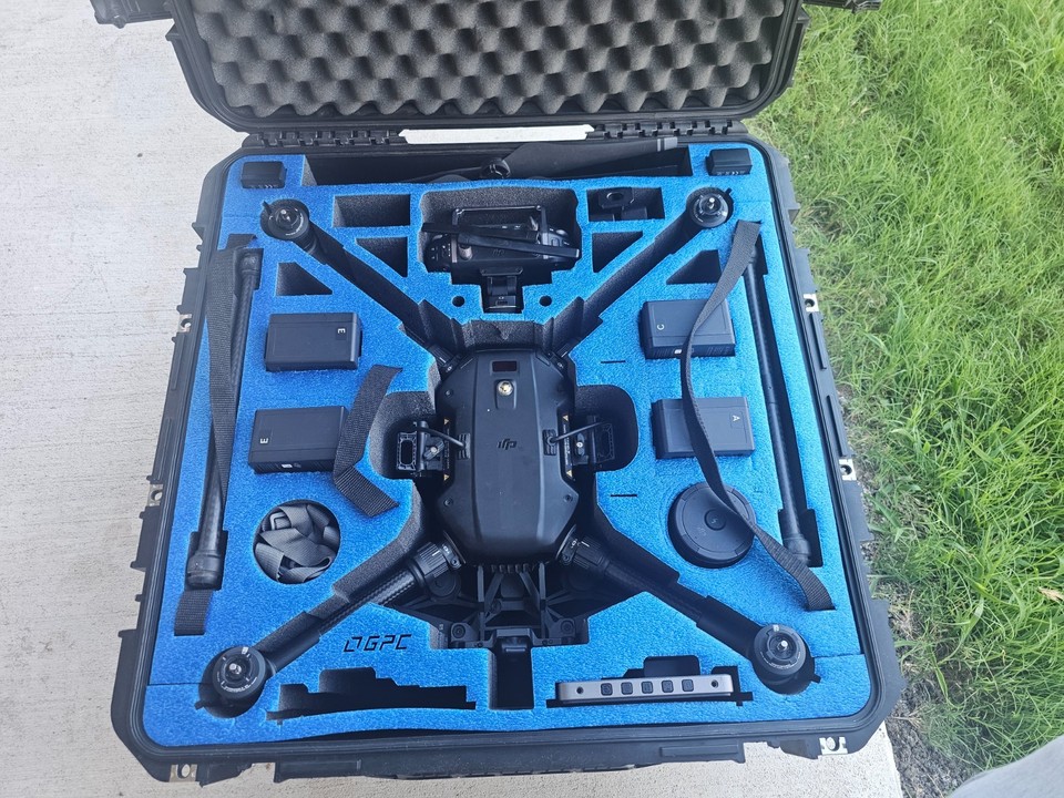 DJI MATRICE M210 210 RTK V2 DRONE W Cendence + CrystalSky + Batteries ...