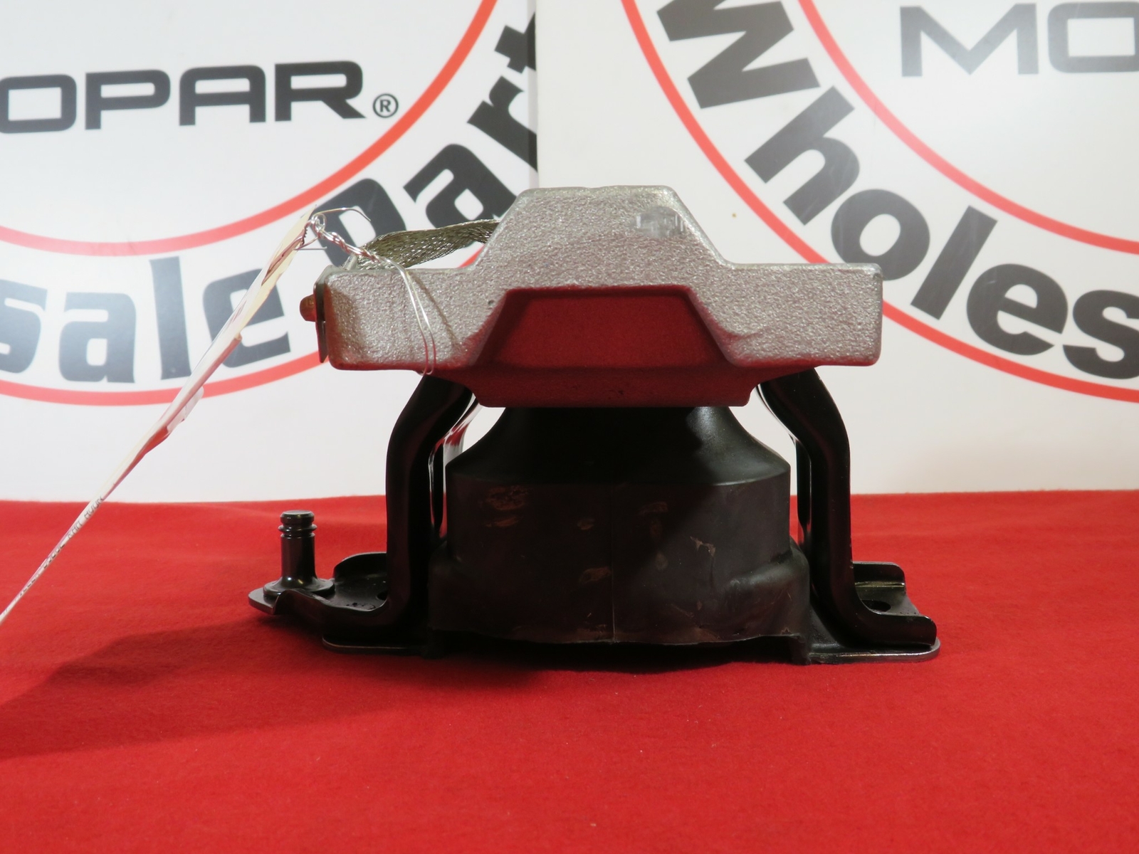 DODGE CHRYSLER Engine Mount Right and Rear Support Side NEW OEM MOPAR ...