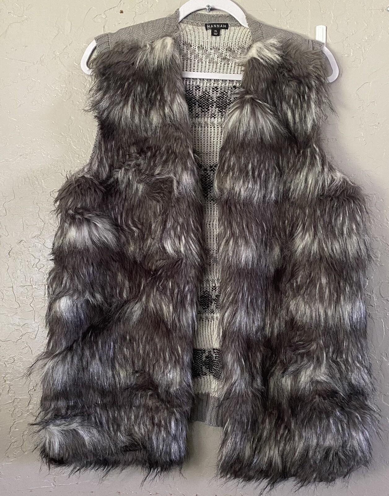 Hannah Faux Fur Vest With Fair Isle Sweater Back Wm’s… - Gem