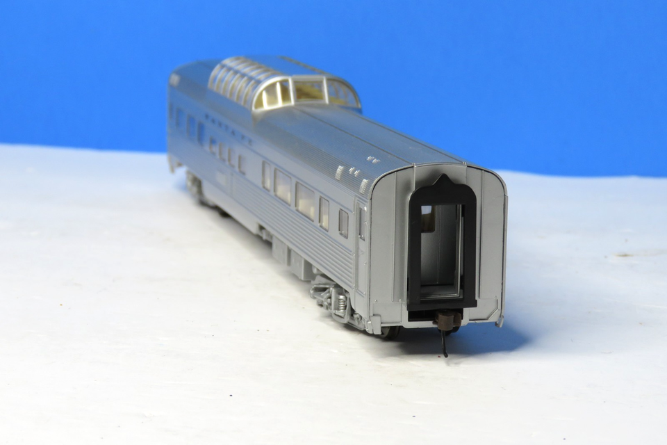 WALTHER HO 85' BUDD DOME COACH SANTA FE SILVER W/ INTERIOR - NO BOX - L ...