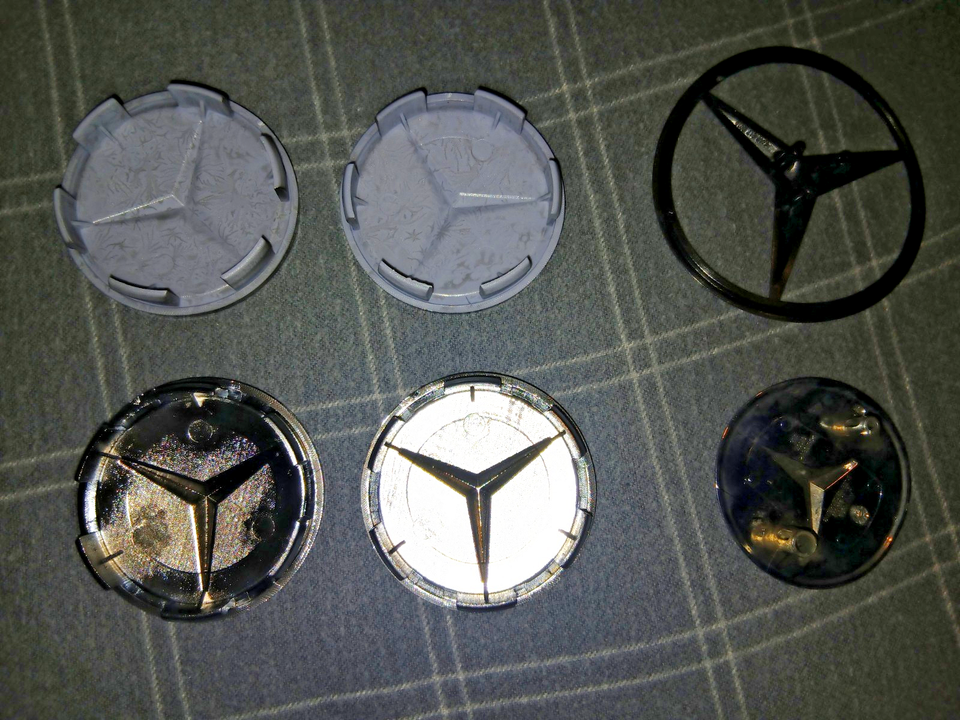 New Set 4 Mercedes Gloss Black Centre Caps, Gloss Black Rear Badge ...