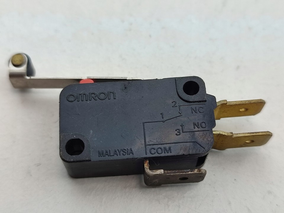 Limit switch OMRON V-166-1C5 / O1TA 4117 | eBay