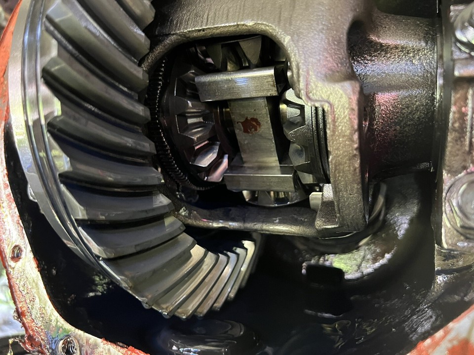 1988-2000 Chevy C2500 Rear Axle Differential 4.10 Ratio 14 Bolt GT5 G80 ...