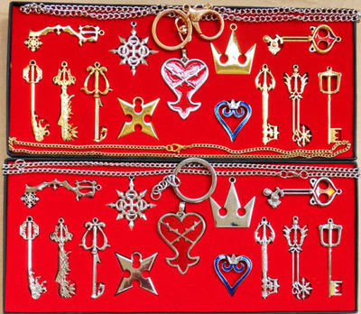 Quality Kingdom Hearts Roxas Crown Necklace Pendant Key Chain Ring ...