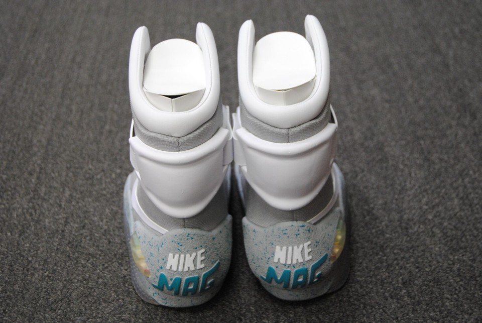 [417744-001] NEW WITH BOX NIKE MAG 2011 BACK TO THE FUTURE SIZE 10 | eBay