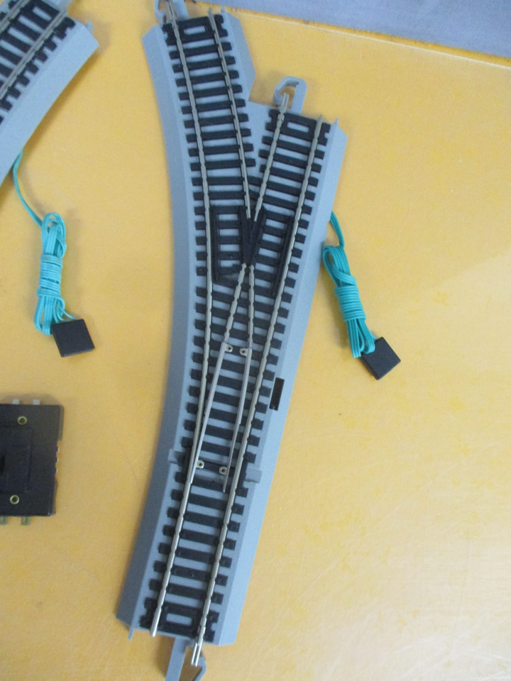 2 BACHMANN HO NICKEL SILVER E-Z TRACK RH & LH SWITCH TRACKS | eBay
