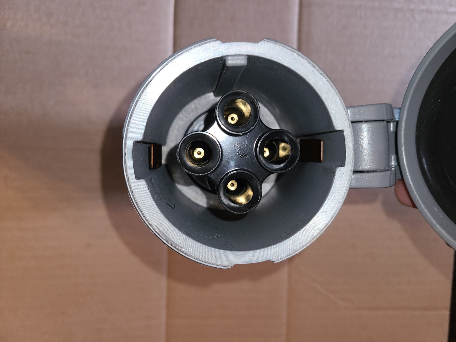 HBL560CS1W 60A FEMALE PIN AND SLEEVE RECEPTICLE | eBay