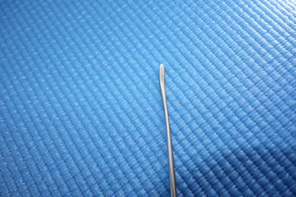 Codman-Jarit 65-1018 PENFIELD No. 4 DISSECTOR Slightly Curved 81/4 ...