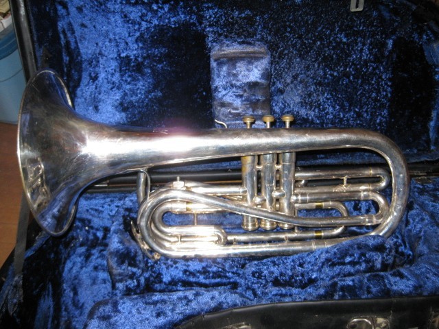 king 1130 flugabone king trombone marching in silver very good ...